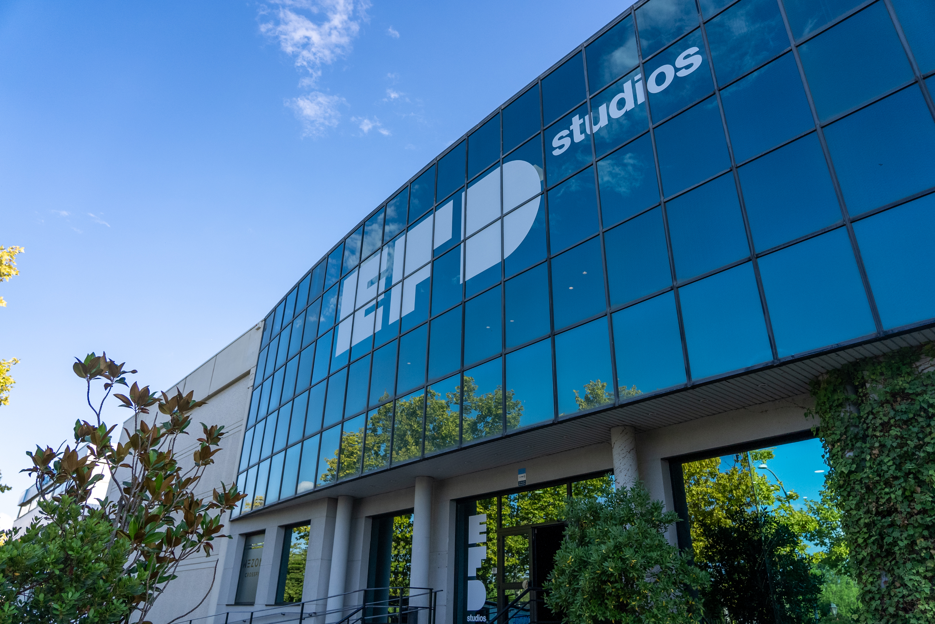 EFD Studios: Innovación y Expansión en la Industria Audiovisual ...
